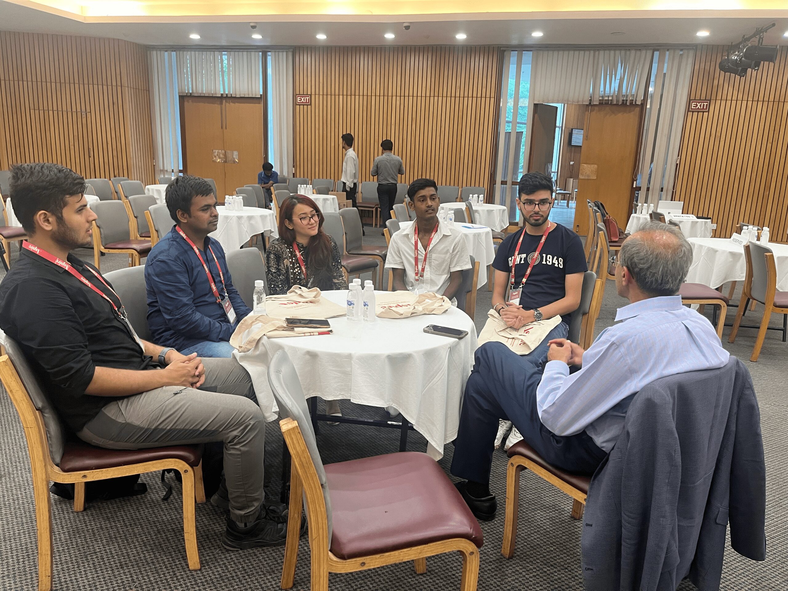 Alumni in India Discuss Professional Growth, Art, and Culture With ...